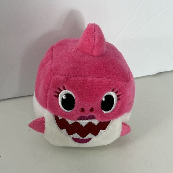 Wowwee | Toys | Wowwee Pinkfong Baby Shark Singing Plush Sound Cube ...
